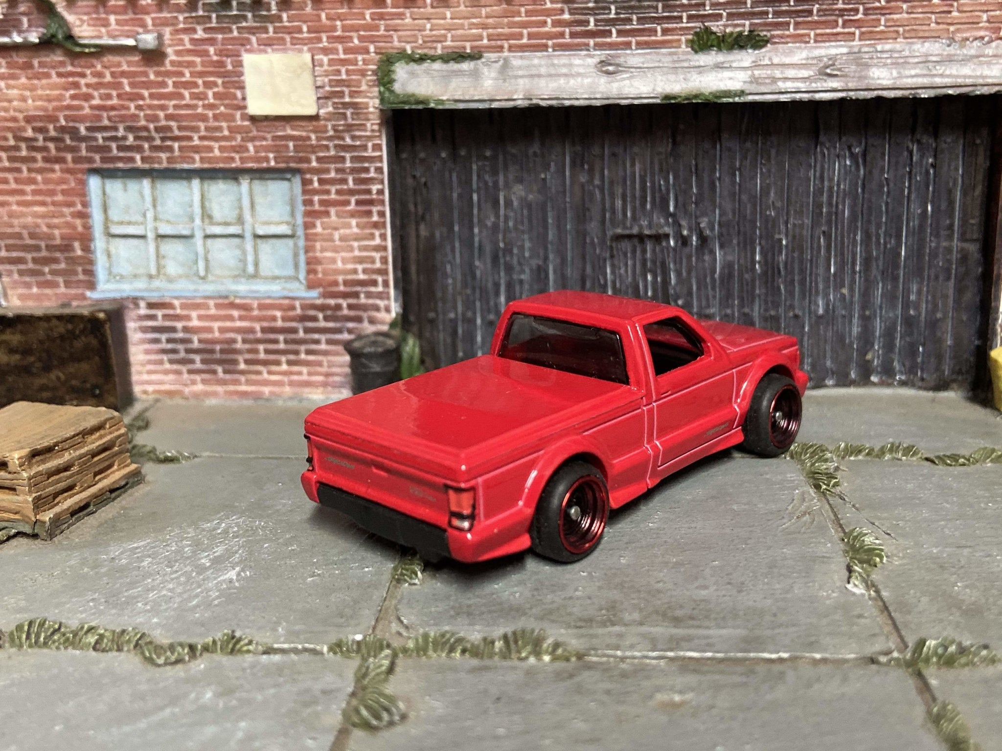Custom Hot Wheels 1991 GMC Syclone In Red With Black and Red 4 Spoke W ...